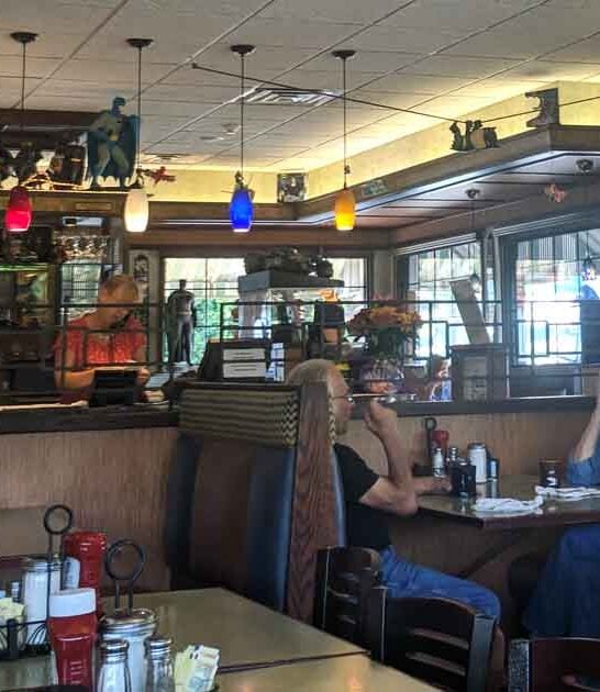 connecticut batman themed restaurant ftr