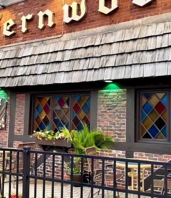 connecticut beloved tavern spot ftr
