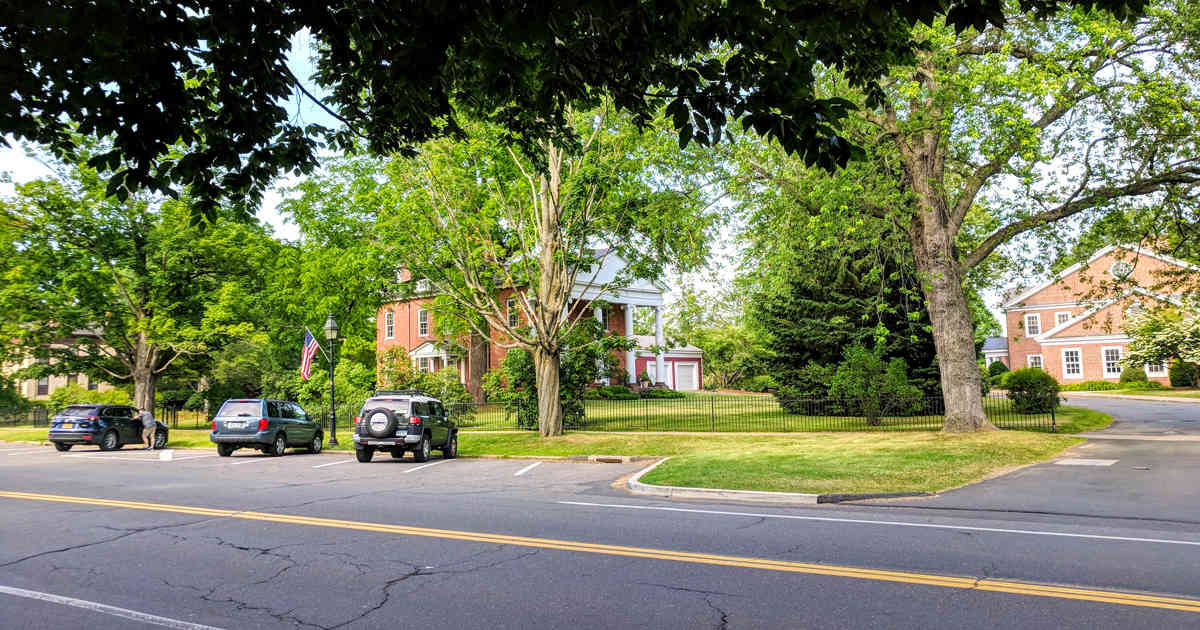 This Tiny Connecticut Town Looks Like It Was Plucked Straight From A ...
