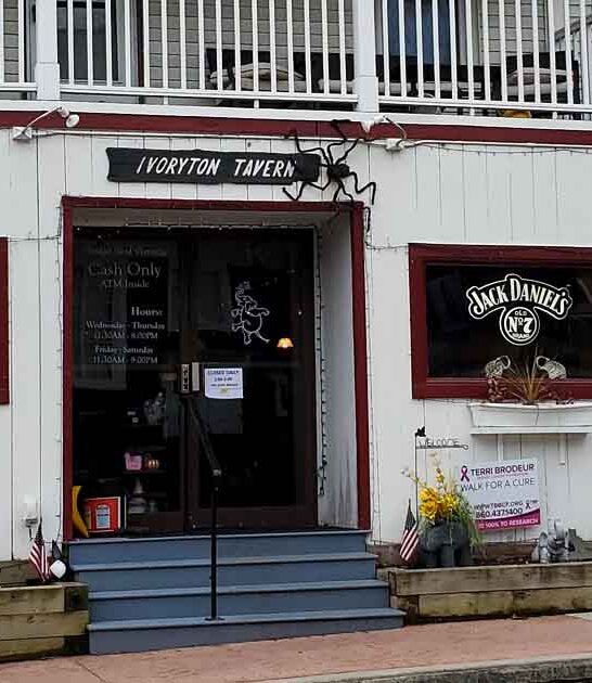 connecticut legendary cheeseburger spot ftr