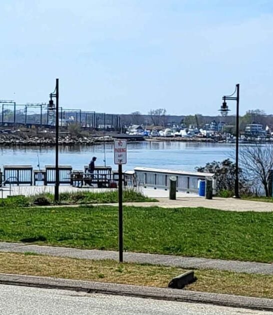 connecticut quaint river town ftr