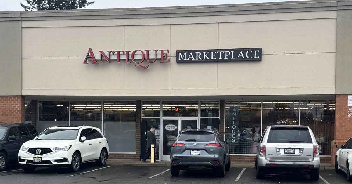 The Enormous Antique Shop In Washington That Collectors Can't Stop ...