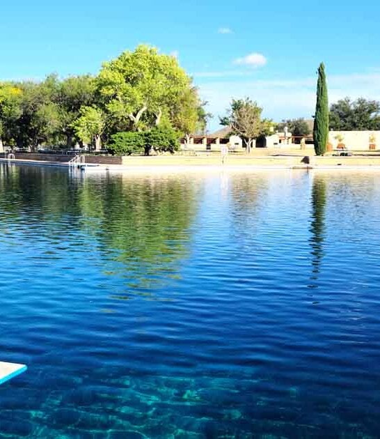 enormous freshwater pool texas ftr