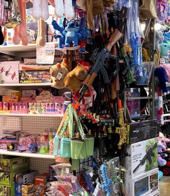 enormous wisconsin market flea ftr