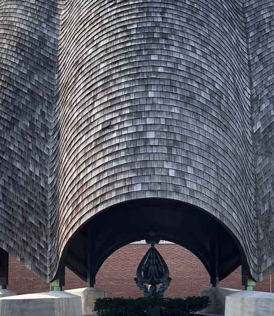 extraordinary roofless church indiana ftr
