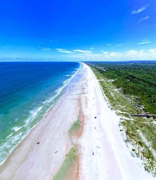 Take A Scenic 4-Mile Hike In Florida To Discover This Beautiful Hidden Beach