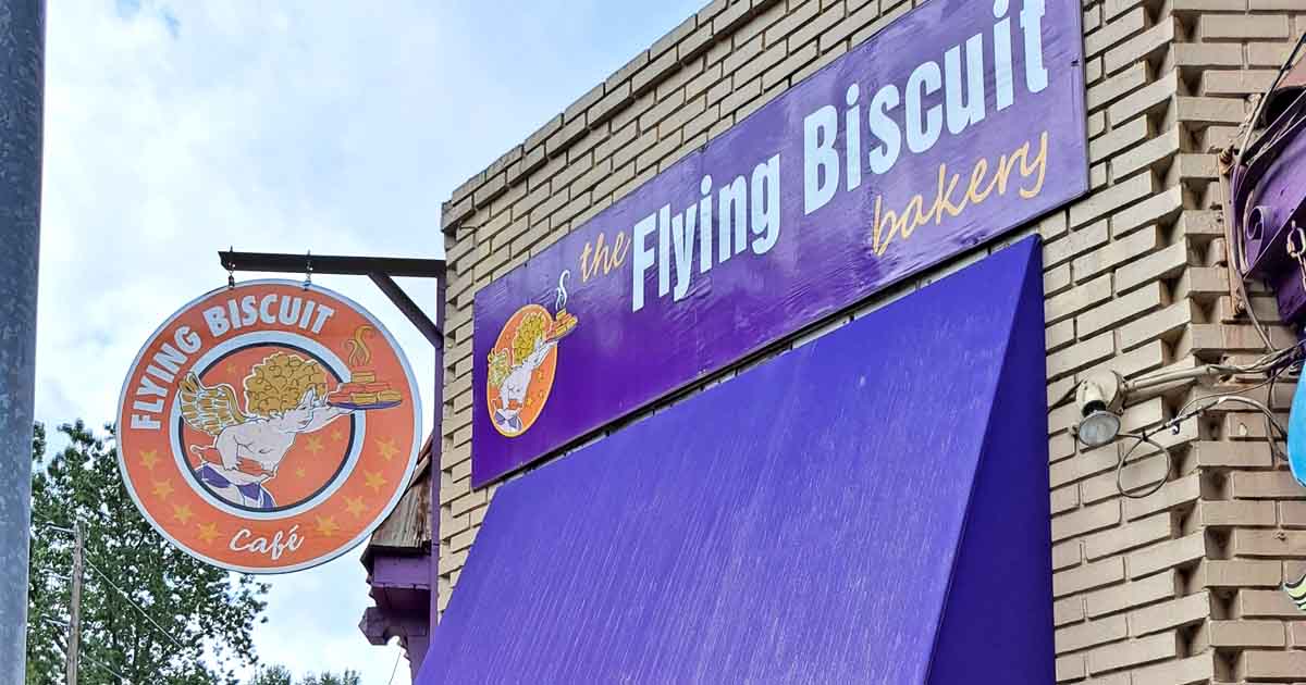 This Unassuming Georgia Eatery Serves The Most Heavenly Biscuits You'll ...