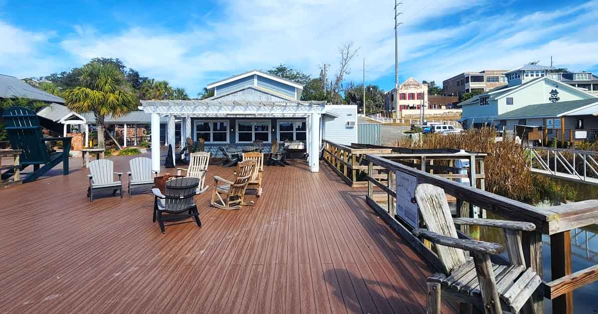 This Hole-In-The-Wall Georgia Seafood Spot Is Worth The Drive