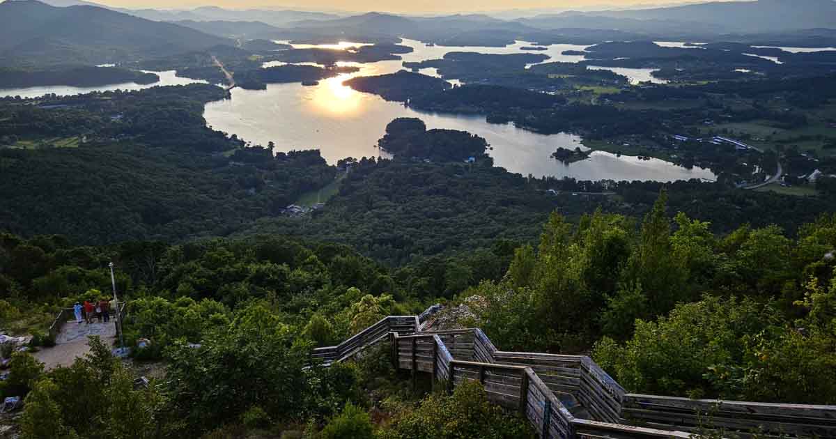 The Secret Georgia Staircase That Feels Like A Stairway To Heaven
