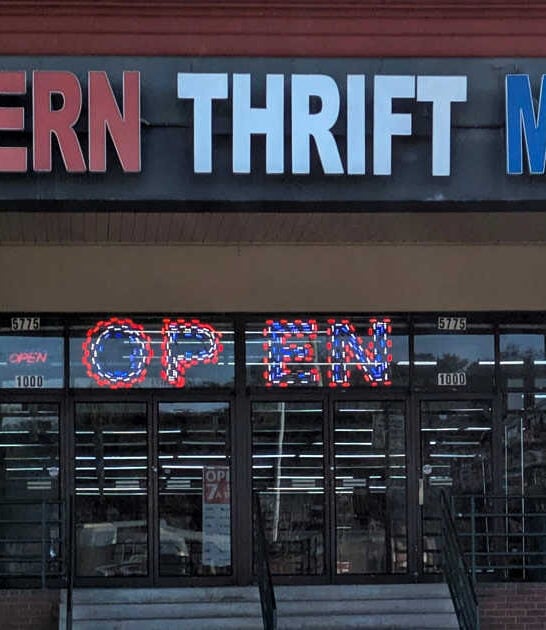You&rsquo;ll Never Want To Leave This Enormous Georgia Thrift Store