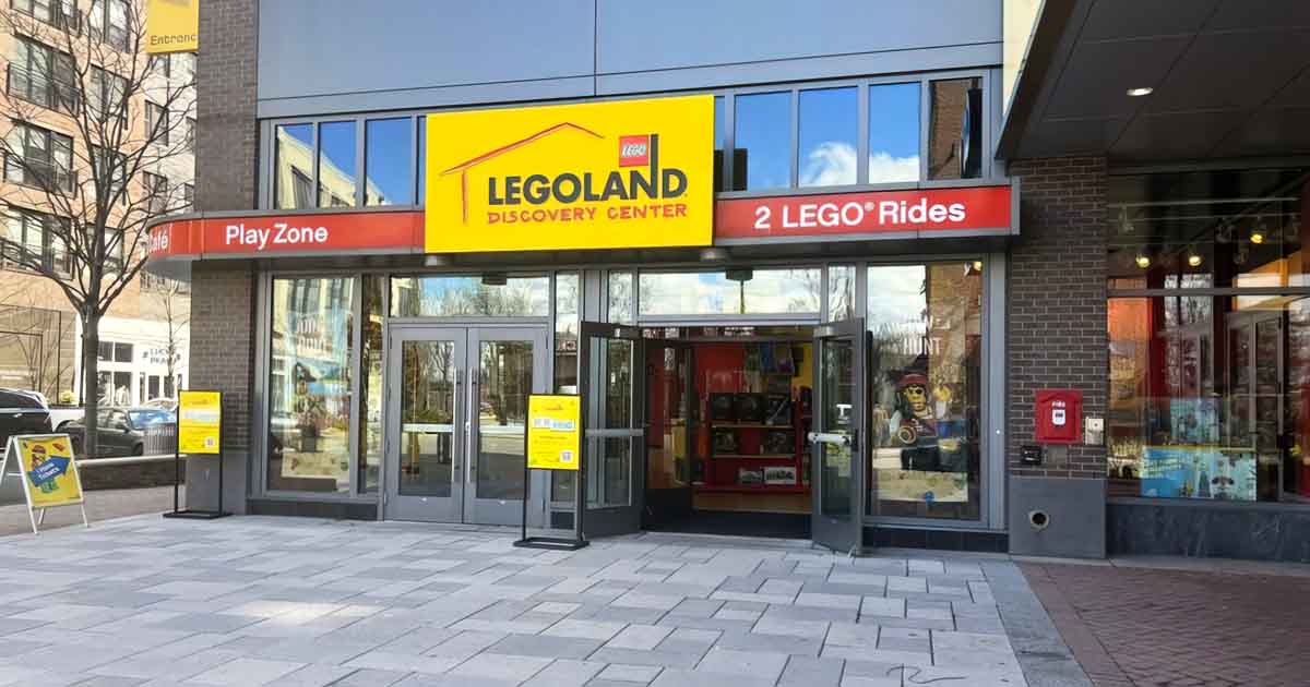 The Gigantic LEGO-Themed Playground In Massachusetts That Will Bring ...