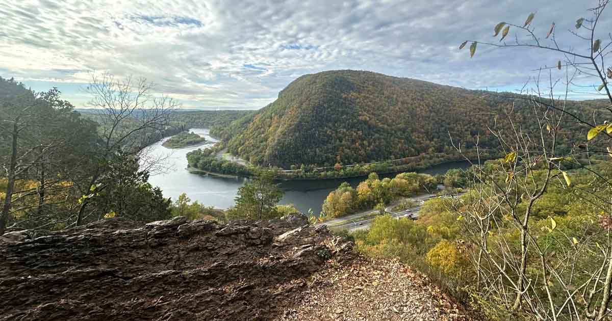 The Stunning Gorge Trail That Proves New Jersey Is Seriously Underrated