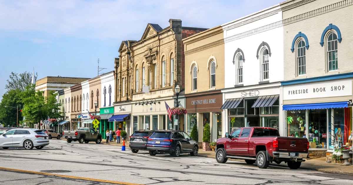 These 8 Gorgeous Ohio Towns Belong On A Postcard