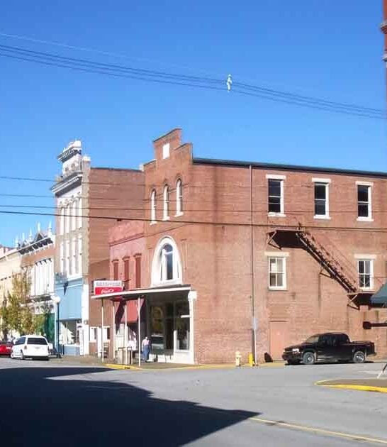 groovy little indiana town ftr