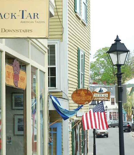 hallmark beautiful massachusetts town ftr