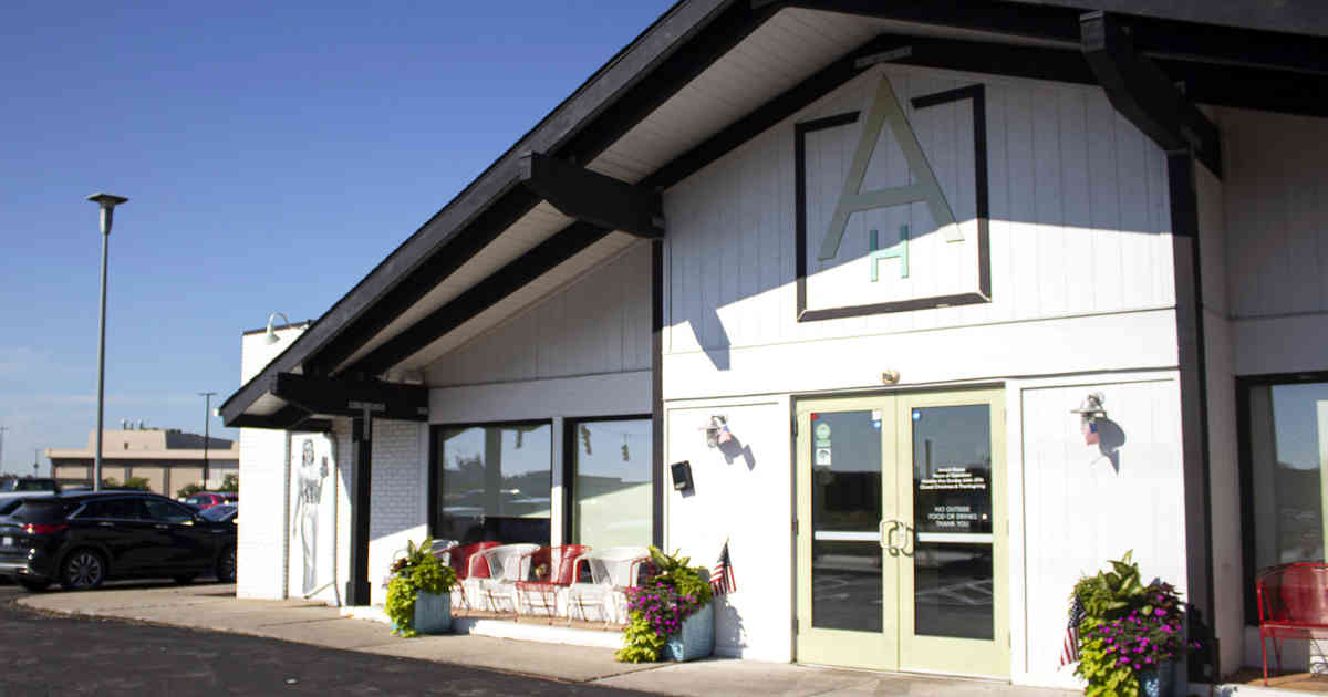 7 Hidden Breakfast Gems In Michigan Worth The Long Drive