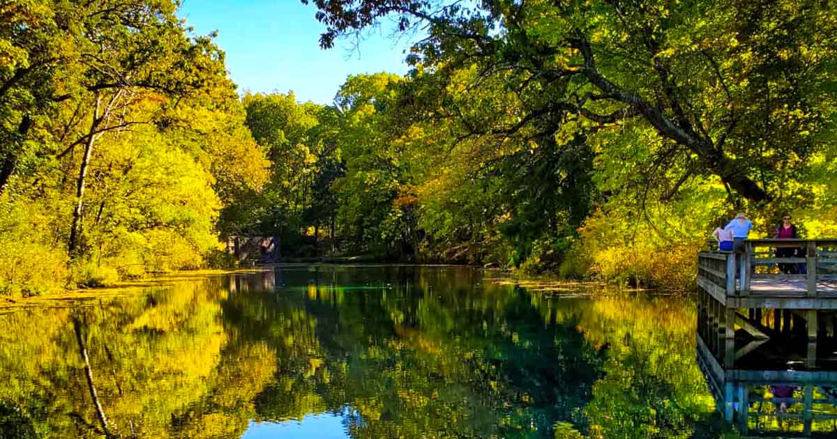 This Hidden Natural Spring In Wisconsin Feels Like Paradise