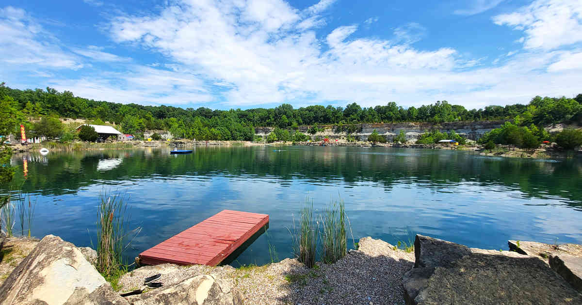 This Hidden Sapphire Lake In Kentucky Will Take Your Breath Away