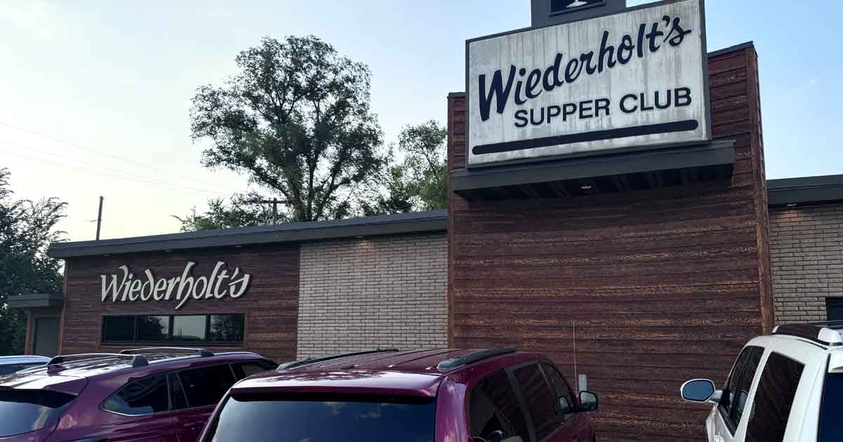 This Historic Minnesota Supper Club Is A Midwestern Time Capsule