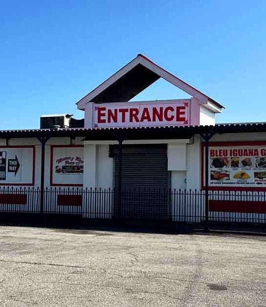 Bargain Lovers Will Go Crazy Over This Absolutely Massive Flea Market In Maryland