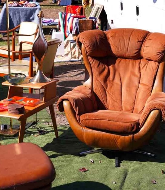 huge connecticut flea market ftr