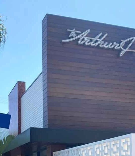 Everything Is Bigger At This California Restaurant, Especially The Jaw-Dropping Rib Eye Steak