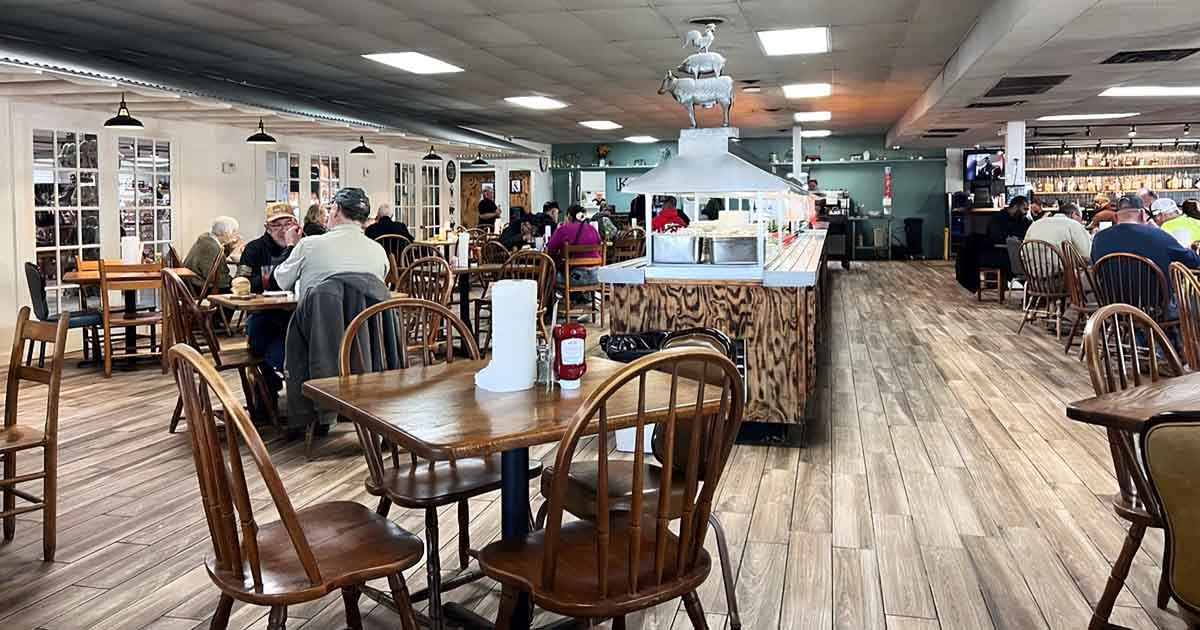 Locals Have Been Flocking To This Texas Restaurant For Its Iconic All ...
