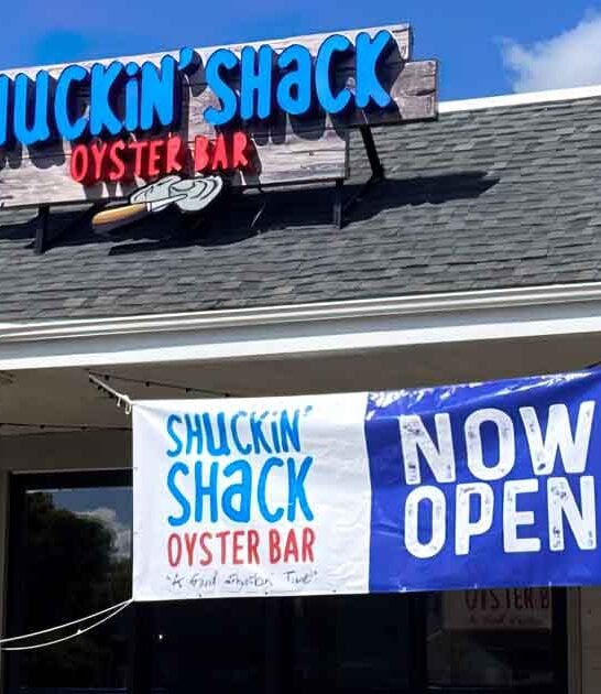 8 Laid-Back Illinois Seafood Spots You Need To Try