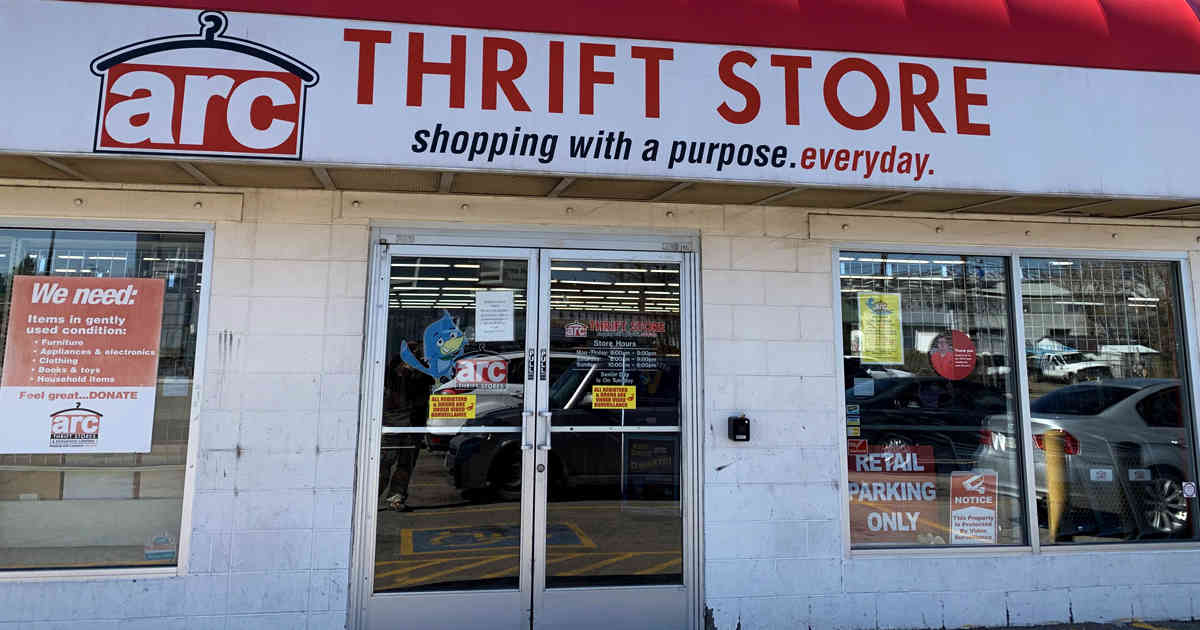 Fill Your Cart For Just $25 At This Incredible Warehouse-Sized Thrift ...