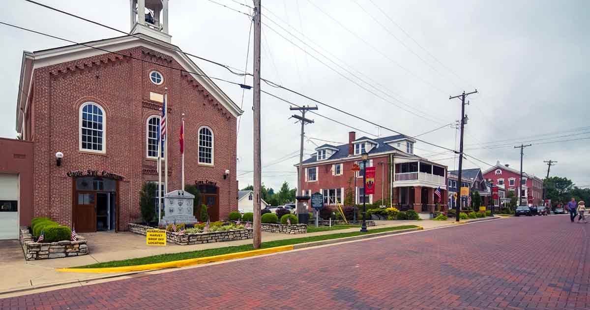 These 8 Indiana Towns Have The Most Jaw-Dropping Scenery You've Ever Seen
