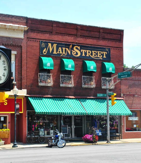 You’ll Fall In Love With This Quaint Indiana Small Town