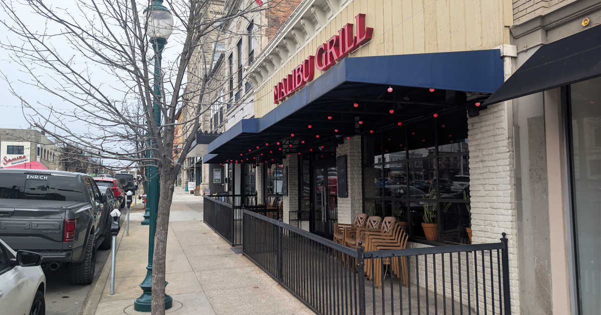 This Unassuming Indiana Restaurant Serves The Best Seafood You'll Ever ...