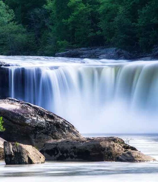 This Jaw-Dropping Kentucky Waterfall Is Right Off The Road