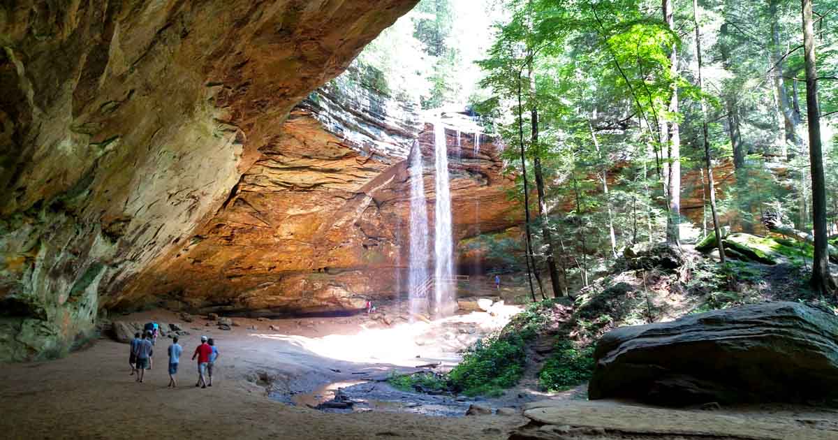 The Jaw-Dropping Ohio Cave That Feels Like Another World