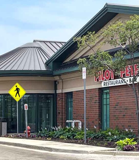 kind illinois restaurant flying ftr