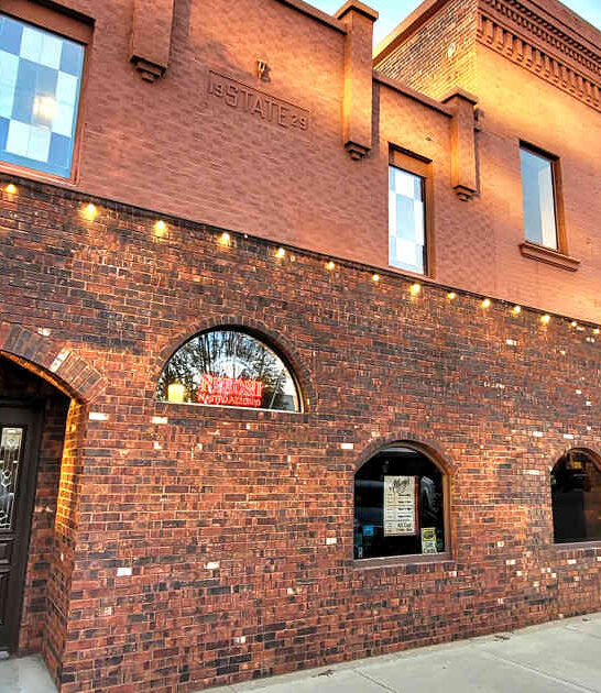 know oldest pizzeria illinois ftr