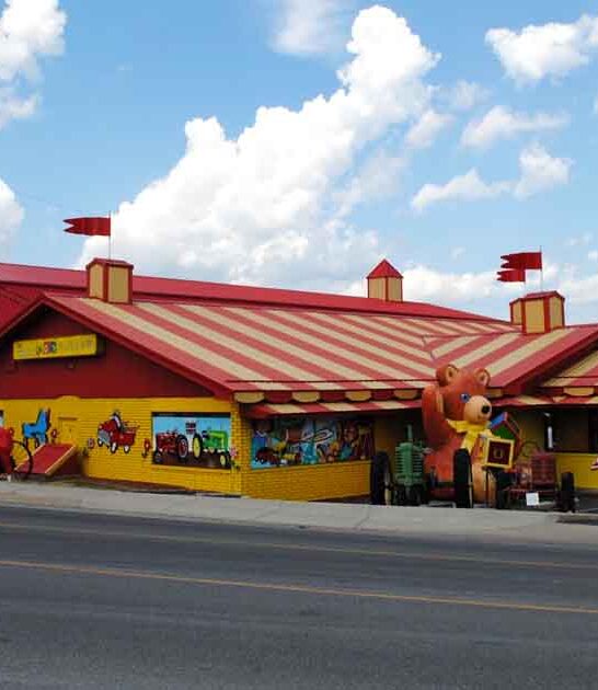 largest toy museum missouri ftr