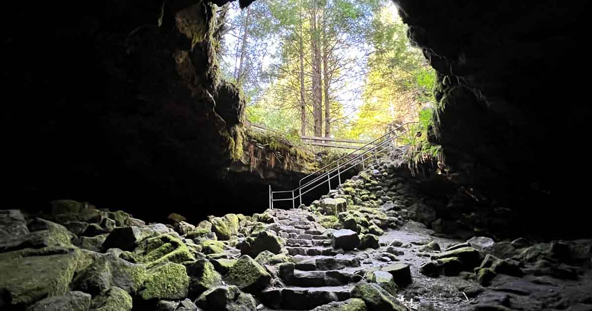 The Longest Lava Tube In America Is Right Here In Washington And It's ...