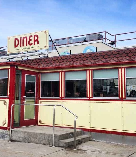 You&rsquo;ll Fall In Love With This Legendary Diner In New York