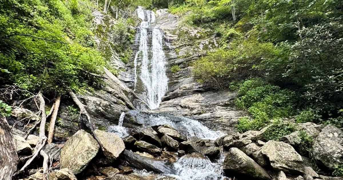 This Secret Waterfall In North Carolina Is So Stunning, You'll Want To ...
