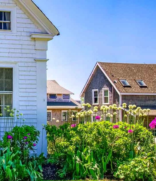 massachusetts charming town weekend ftr