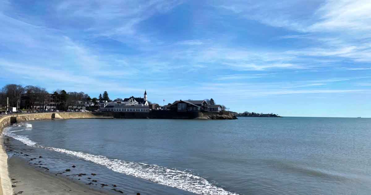 Massachusetts Has A Secret Beach That's Perfect For Beachcombing