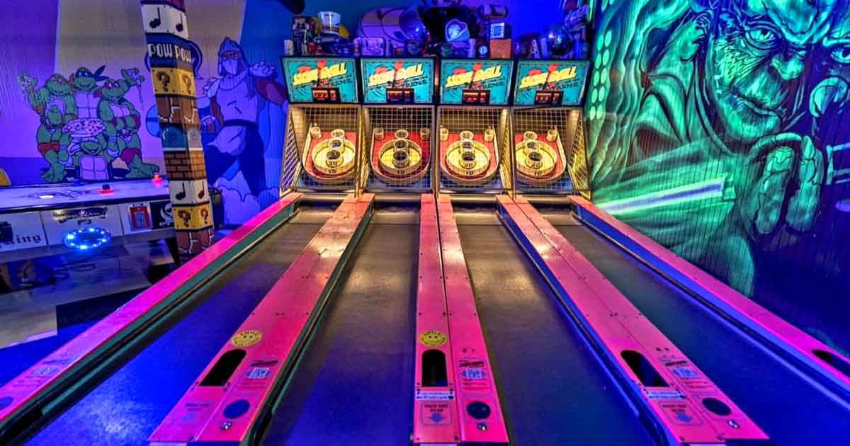 Massachusetts Locals Are Obsessed With This Amazing Retro Arcade Bar