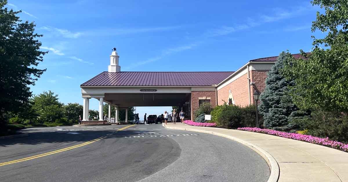 The Massive 200-Foot Buffet In Pennsylvania You Need To Try
