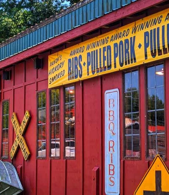 michigan rustic bbq restaurant ftr