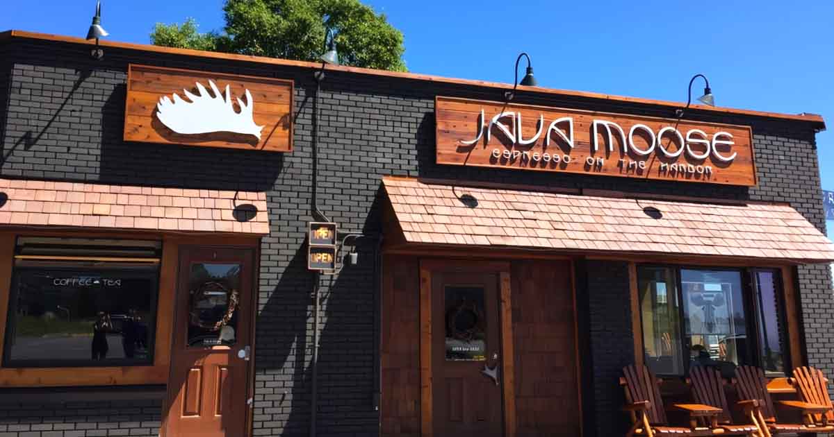 The Quaint Minnesota Coffee Shop With An Enchanting Outdoor Space