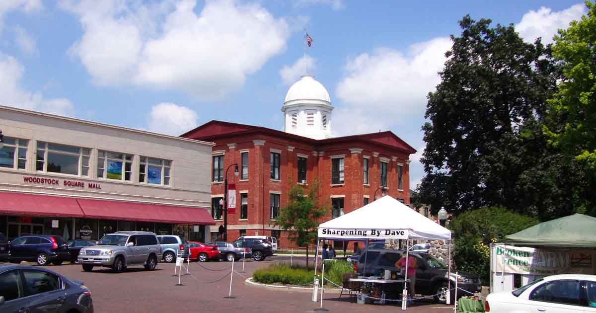 The Most Walkable City In Illinois Deserves A Spot On Your Bucket List