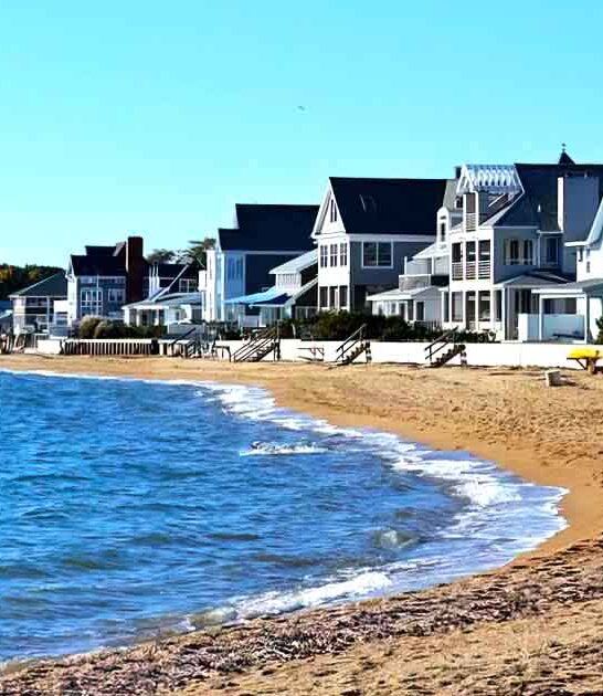 must visit connecticut town ftr