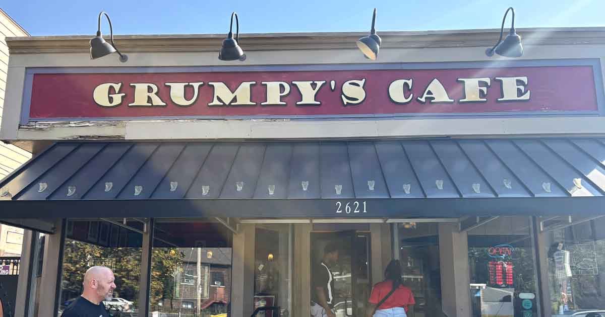 This Tiny Ohio Restaurant Serves The Best Biscuits And Gravy You'll ...