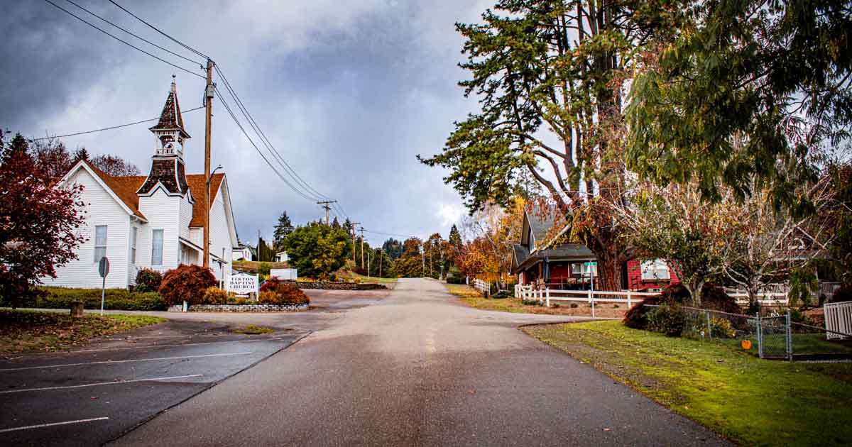 You'll Fall Head Over Heels For This Beautifully Remote Oregon Town